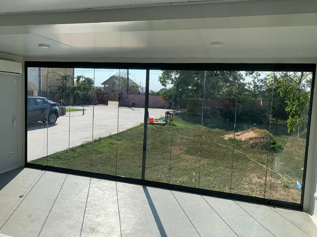 CONTAINERS FOR RESIDENCE